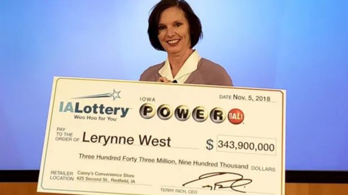 Дивне рішення жінка яка виграла майже 350 млн у лотерею отримала менше половини призу