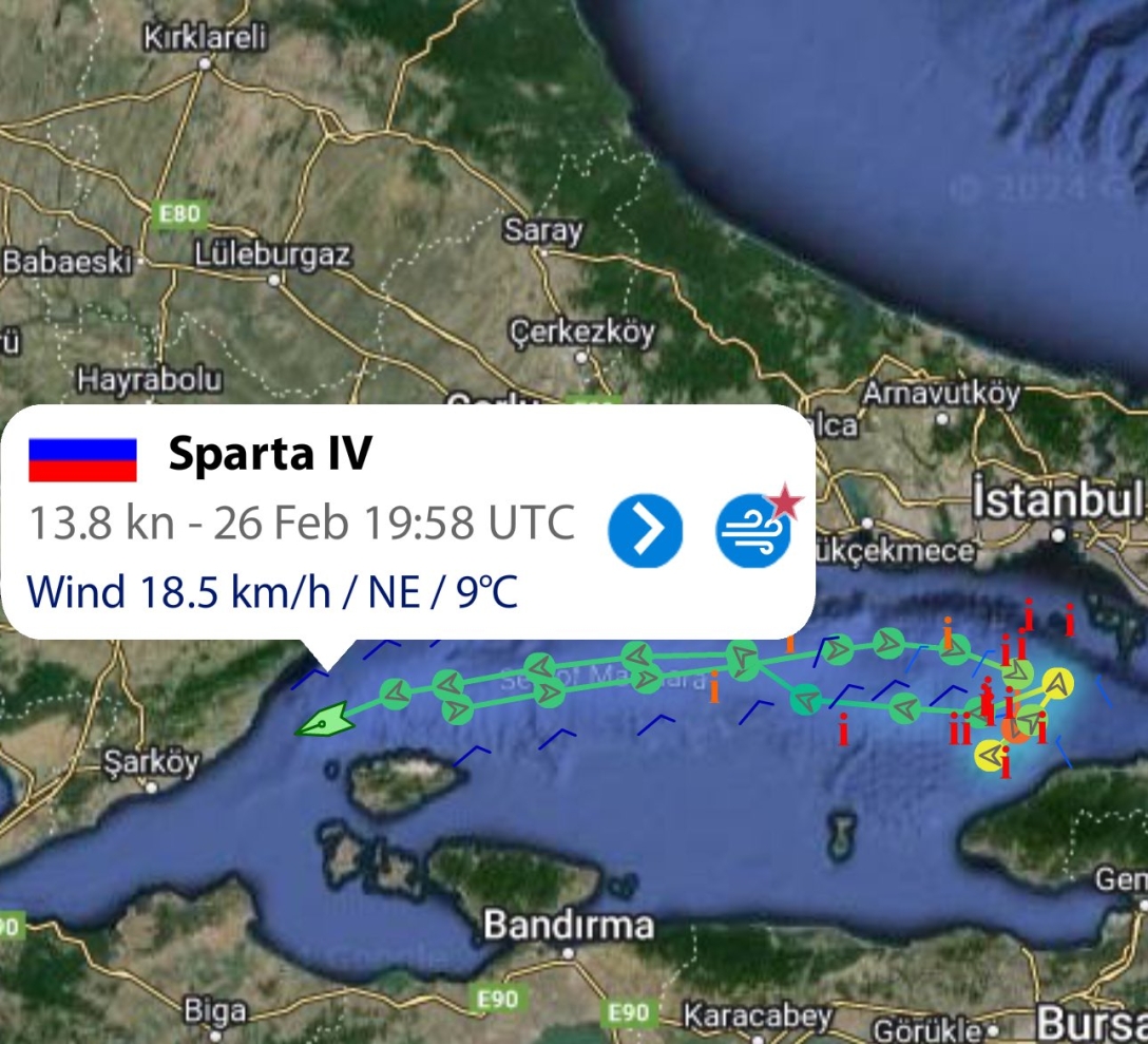 Кораблі РФ у Чорному морі ховаються в турецьких водах — карти