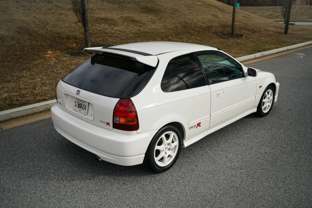 Honda Civic Type R 1998 продали за $44 900