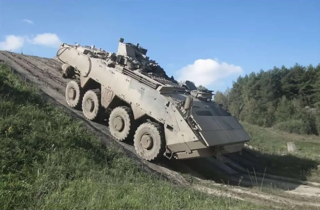 Платформа Бумеранг — в РФ испытывают новые БТР К-16 — что известно