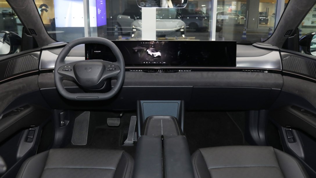 Электрокроссовер Jiyue 01 от Geely и Baidu с запасом хода до 720 км ...