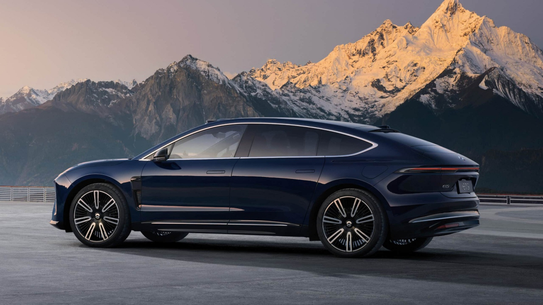 Электромобиль Nio ET9 за $90 000 бросит вызов Mercedes EQS за $90 000