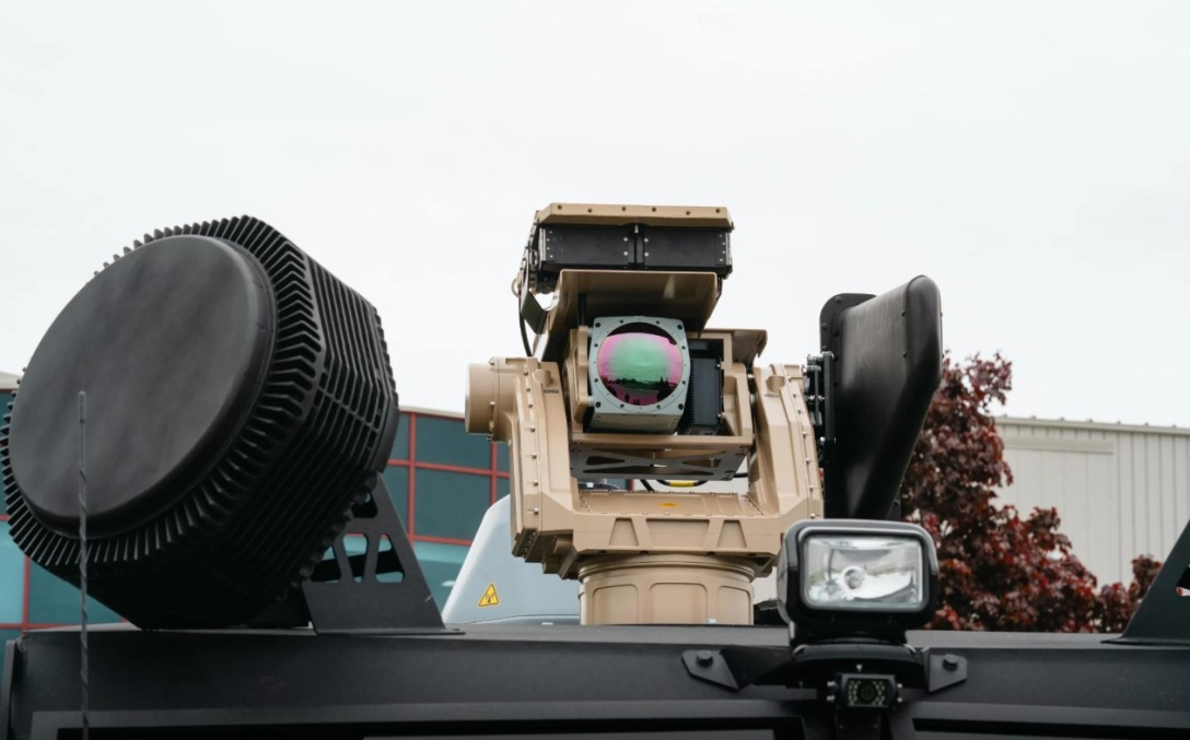 Броньовик Senator MRAP отримав антидронову систему Falcon Shield — що ...