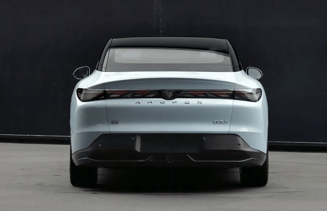 Arcfox показали электрический седан Alpha S5 за 27 400 долларов