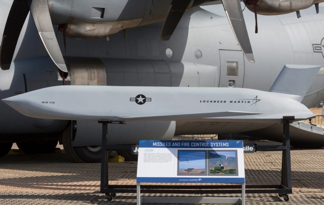 Украина может получить дальнобойные ракеты AGM-158А JASSM — что ...