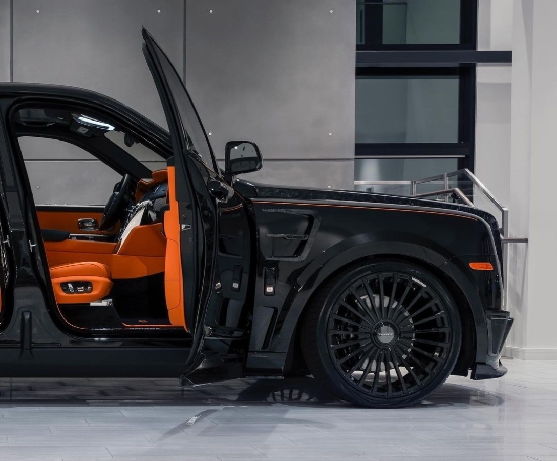 Диджей Tiësto получил уникальный Rolls-Royce Cullinan