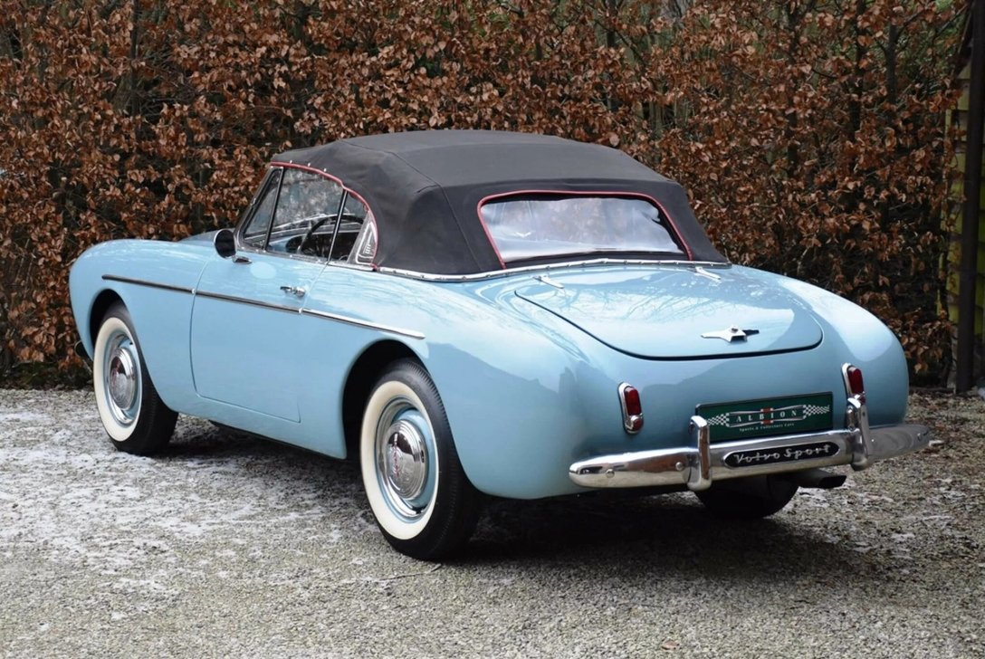Спорткар Volvo P1900 1957 року виставили на продаж