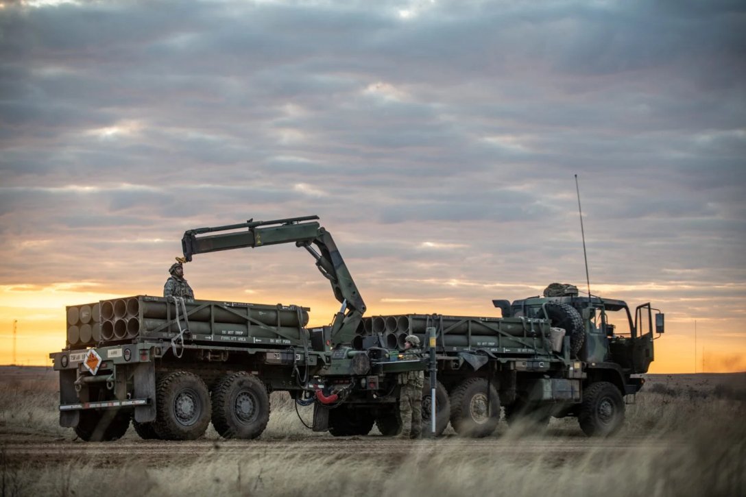 Украинские военные уже начали осваивать американские РСЗО HIMARS