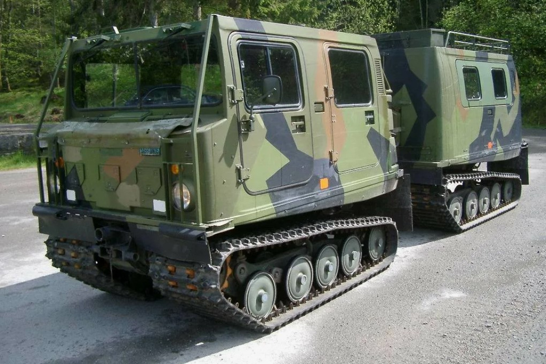 Бельгійська компанія John Cockerill Defense модернізує всюдиходи BV206 для України