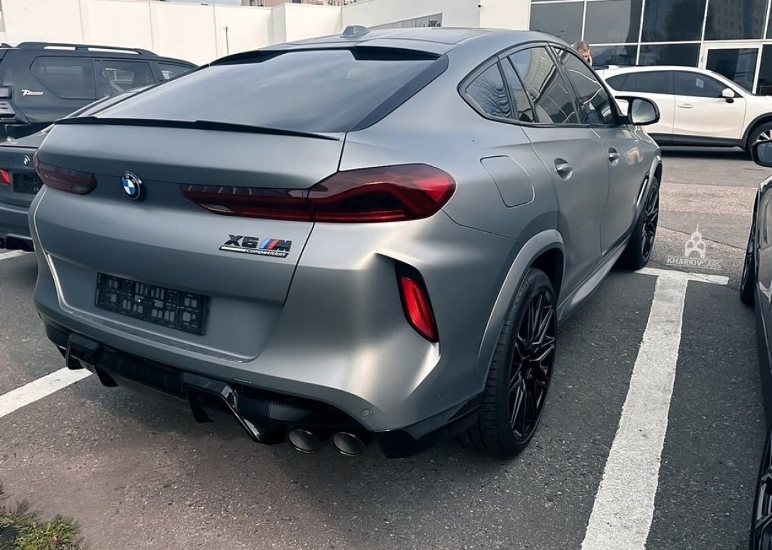 Новий BMW X6 M 2023 з'явився в Україні