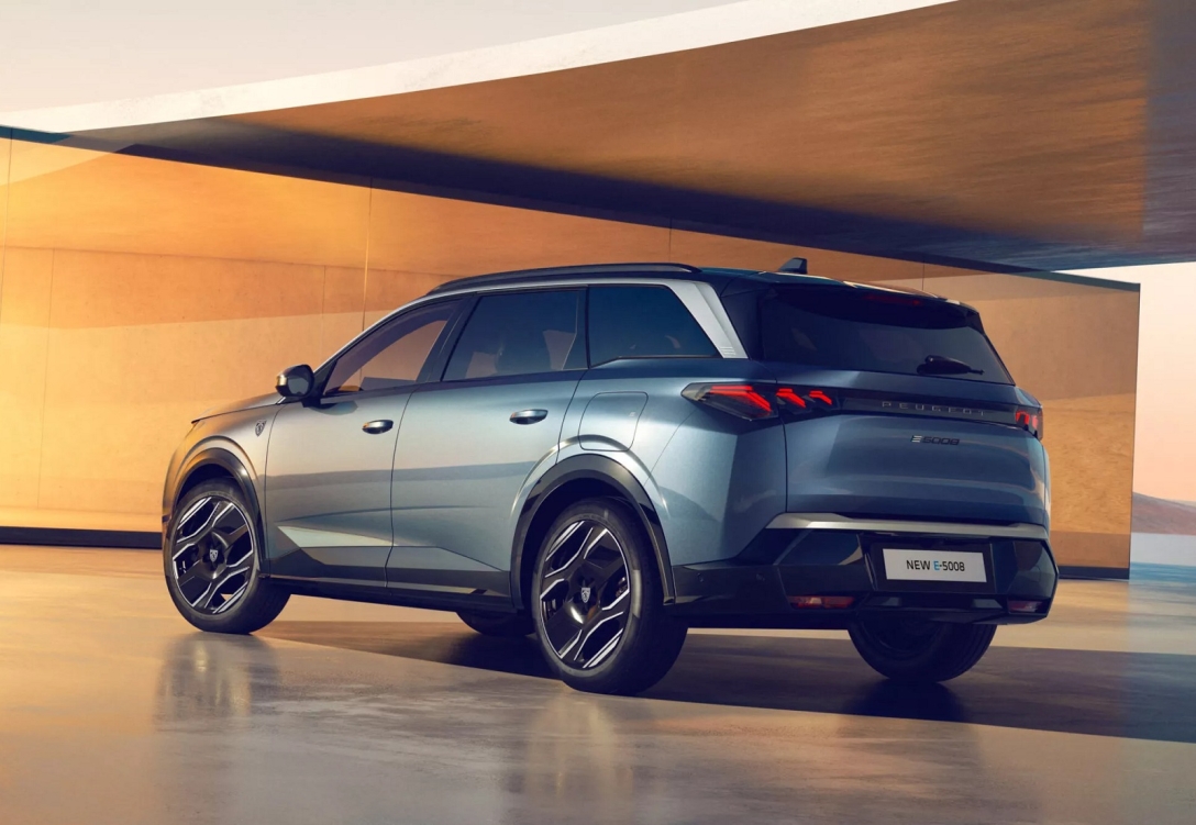 Новый Peugeot 5008 2024 презентован: подробности и фото
