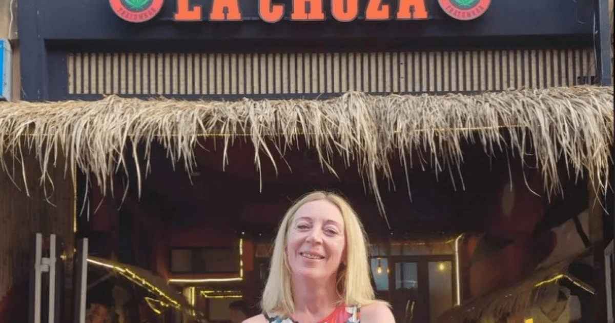 Карьера иссякла: звезда сериала «Бесстыжие» Келли Холлис продает ...