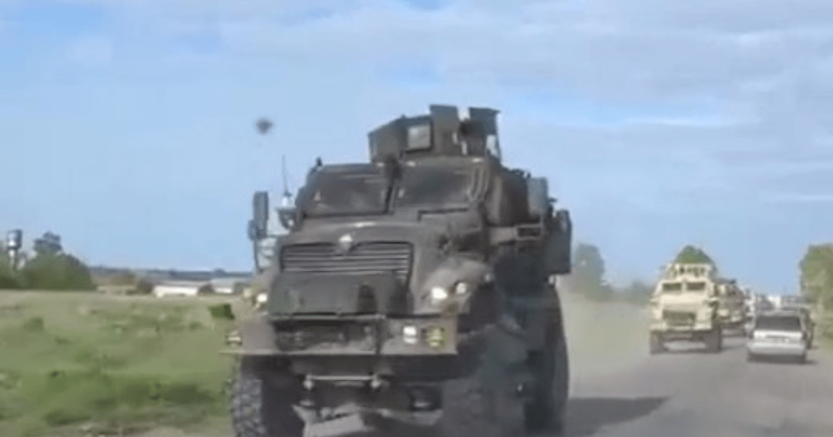 Колонну бронеавтомобилей MaxxPro зафиксировали на видео в Украине, – нардеп