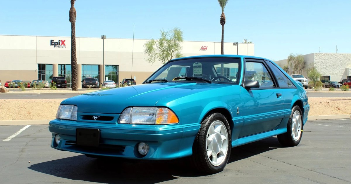 Капсула часу Ford Mustang 1993 за $100 000 знайдена в США