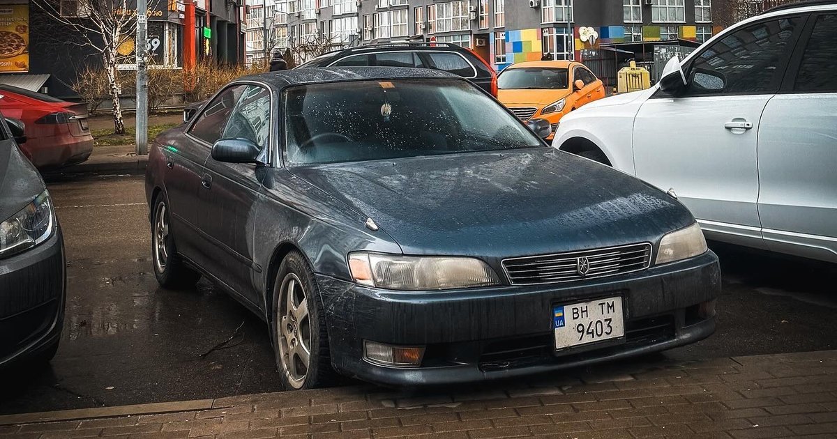 Toyota Mark II X90 сфотографували в Києві