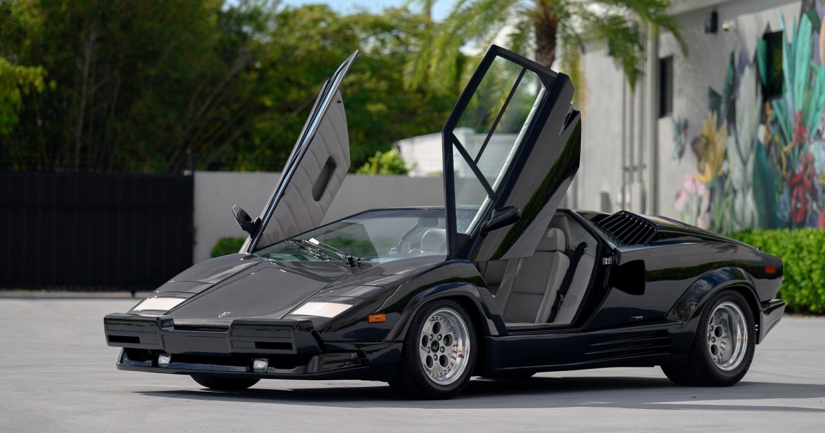 Обнаружен легендарный суперкар Lamborghini 80-х в состоянии нового авто (фото)