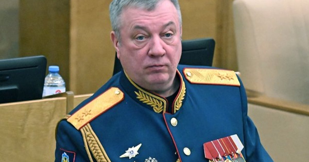 Депутат Держдуми РФ і генерал Гурульов потрапив в аварію в центрі ...