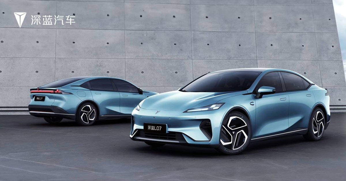 Новый доступный электрокар от Changan и Huawei показали на первых ...