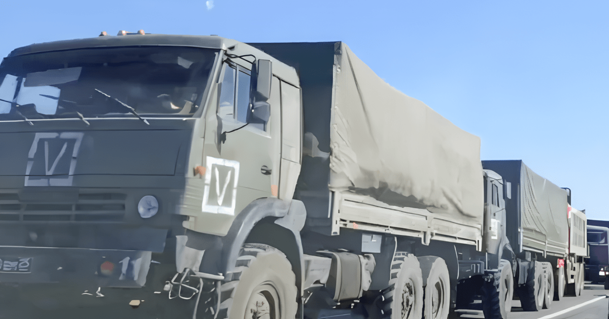 Ситуация на Донбассе: РФ перебросила грузовики через Мариуполь — видео