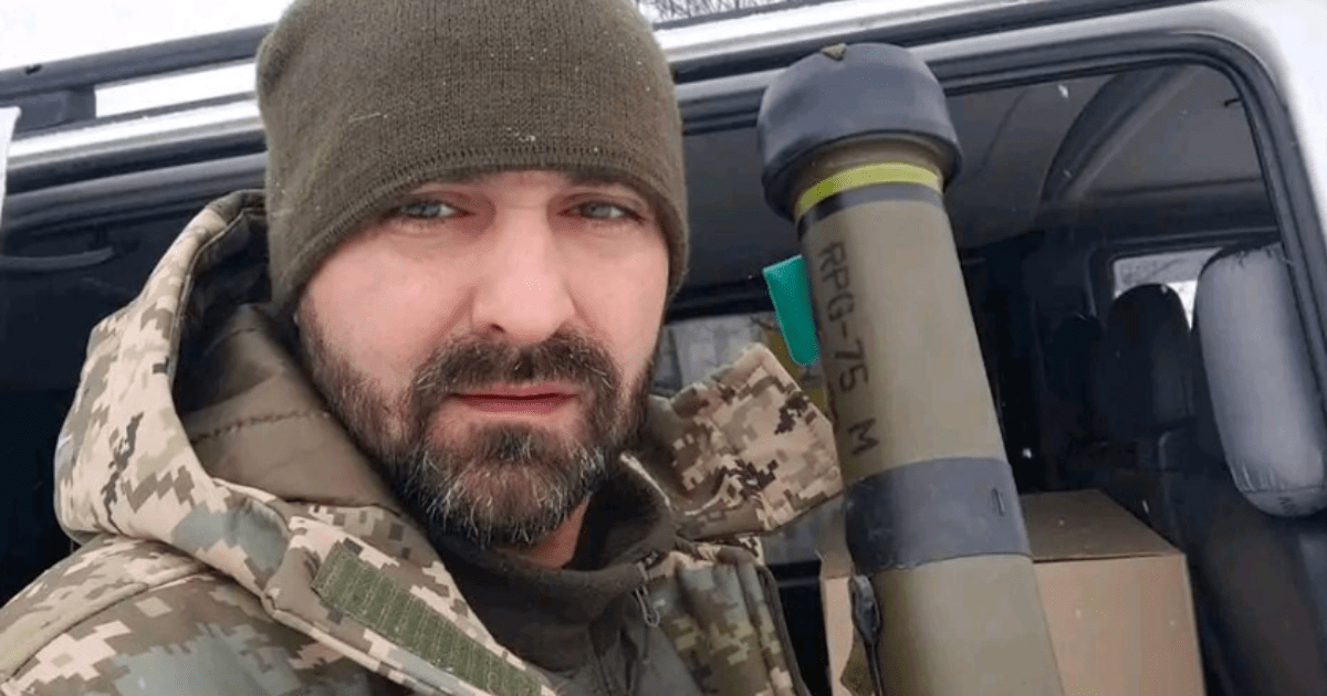 Оружие для Украины — OSINT-аналитики показали волонтера с гранатометом RPG-75M из Чехии — фото