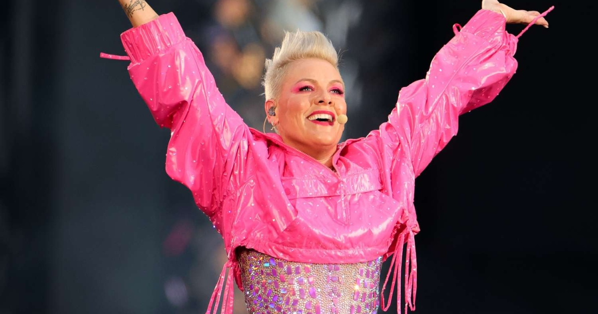 Ледь не померла: відома американська співачка Pink зізналася в ...