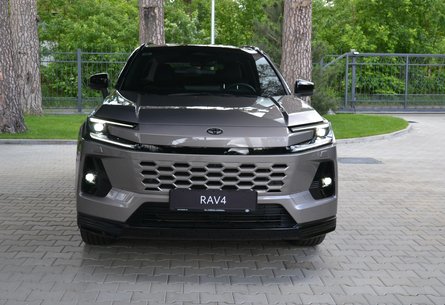 Нові Toyota RAV4, bZ4X і C-HR презентували в Україні — ціни та ...