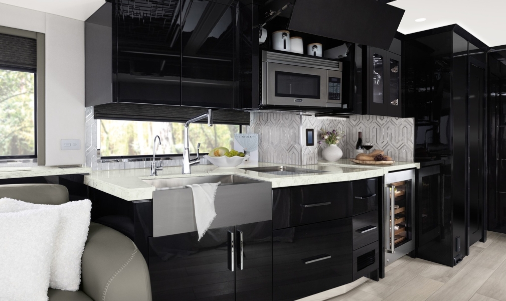 Автодом Newmar King Aire за 1,6 миллиона долларов представлен